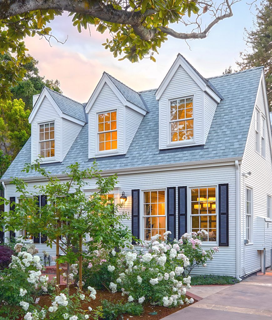 5 Cape Cod House Roof Designs: Classic Styles That Stand the Test of Time