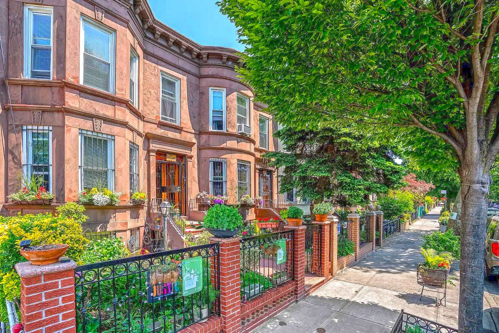 A Closer Look at This Stunning Brownstone’s Exterior and Interior Design
