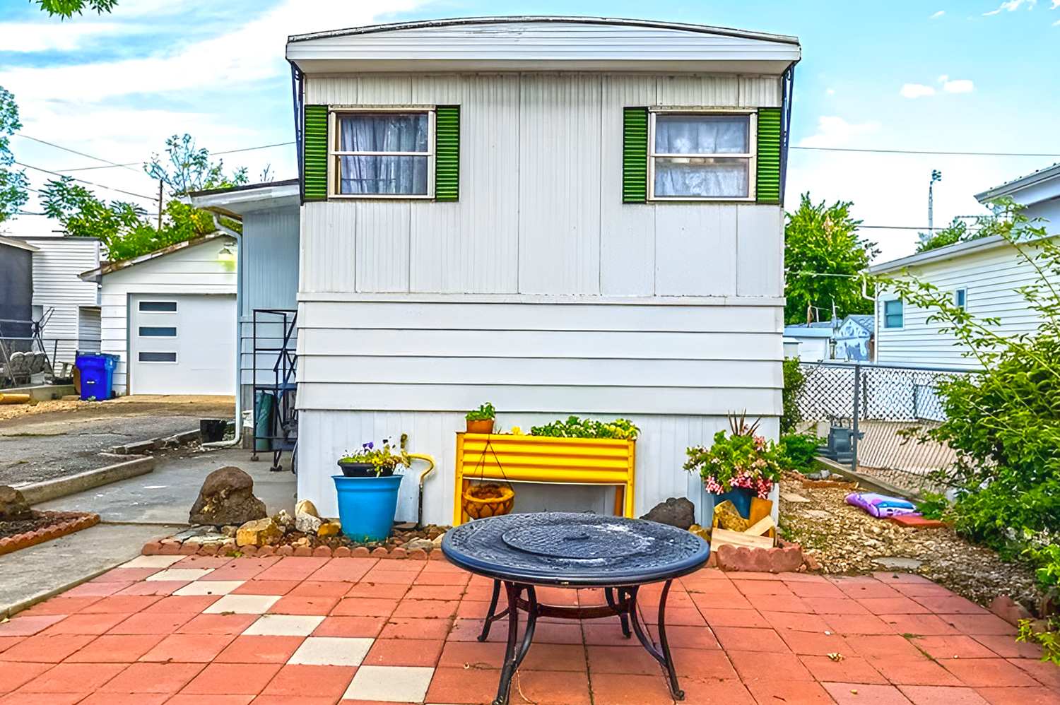 Step Inside This 1971 Manufactured Home Remodel That Blends Vintage ...