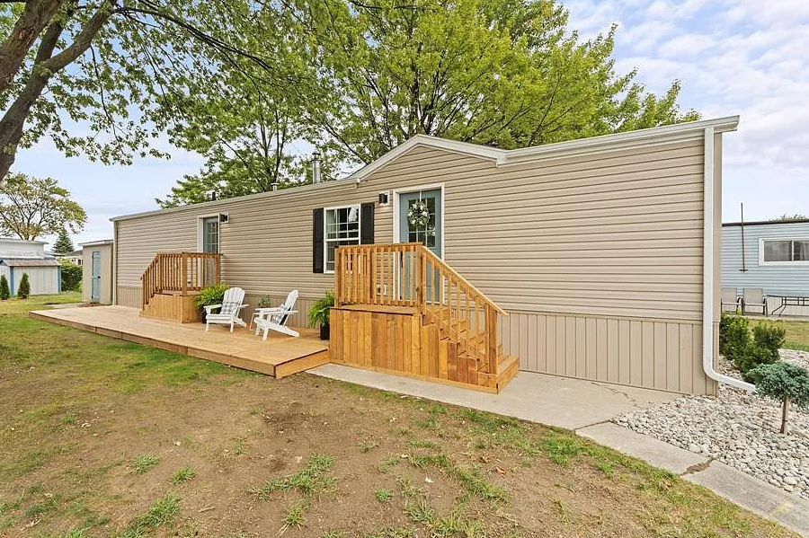 Step Inside This Bright & Breezy Manufactured Home Makeover: A Modern ...